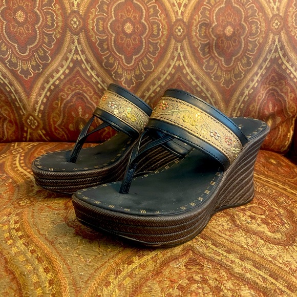 No Boundaries | Shoes | No Boundaries Y2k Wedge Flip Flop Sandals 8 ...